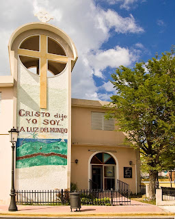 Lemontree Oceanfront Cottages: Presbyterian Church in the Plaza, Rincon ...