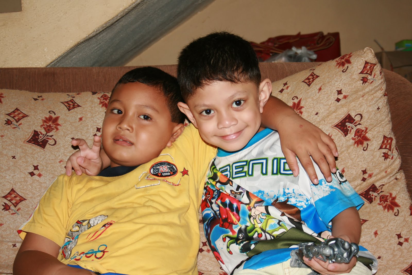 Intanaziela a.k.a Mama Hadif Khawarizmi, Raisa Khadija & Ahmad Muhammad ...