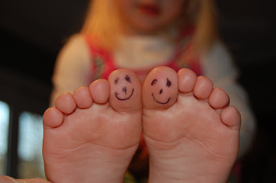 The Bledsoe Family: Smiley Toes