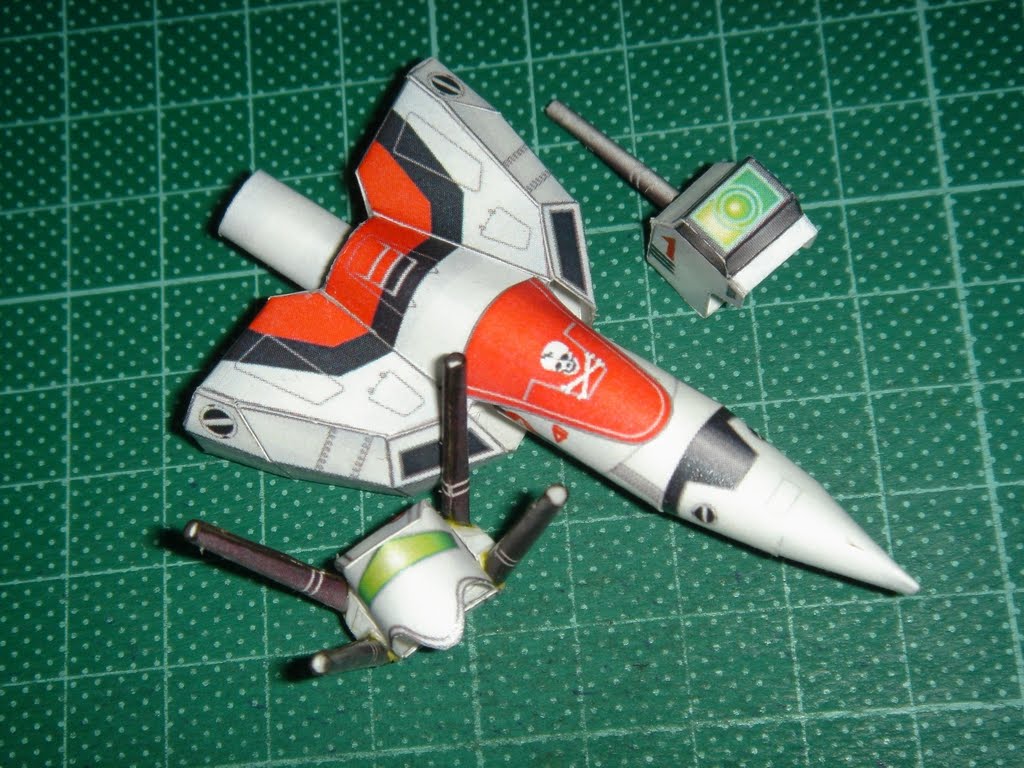 Evol's Paper Craft: 超時空要塞－戰鬥機器人 Macross - Valkyrie VF-1J