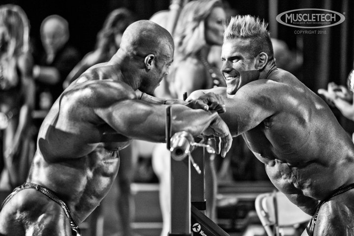 IFBB Professional Boybuilders Training In Golgs Gym | Phill Heath ...