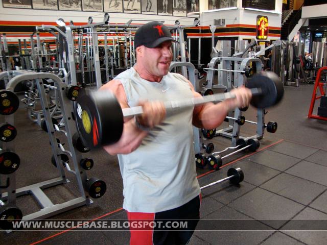 Jay Cutler Killer Arms Training 2012 | Jay Cutler Back At Golds Gym In ...