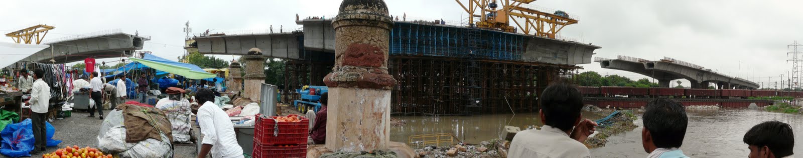 Sarson ke Khet: Barapullah Nala in Spate