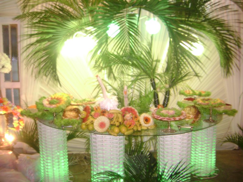 REGINA FESTAS BUFFET: REGINA FESTAS