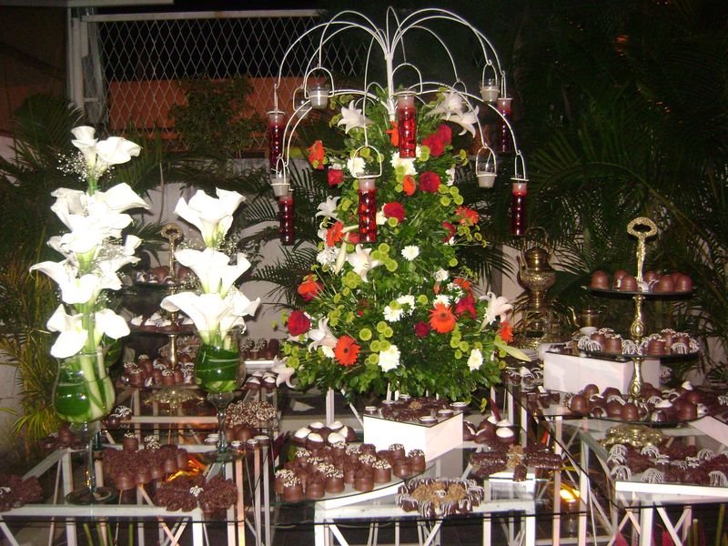 REGINA FESTAS BUFFET: REGINA FESTAS