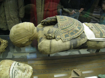 Photo Zone: Le Louvre, A real mummy from ancient Egypt