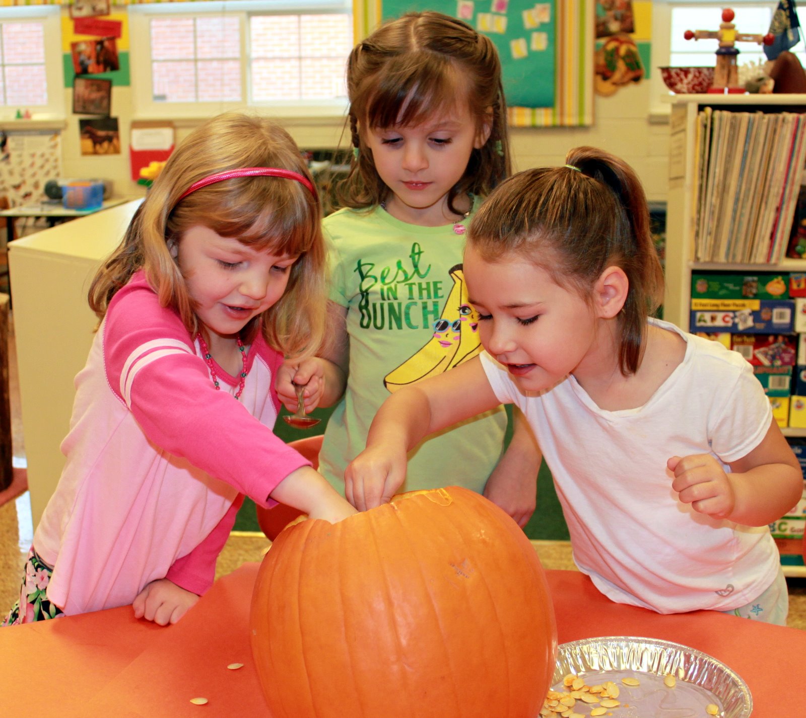 Cove Kindergarten: PUMPKIN CARVING