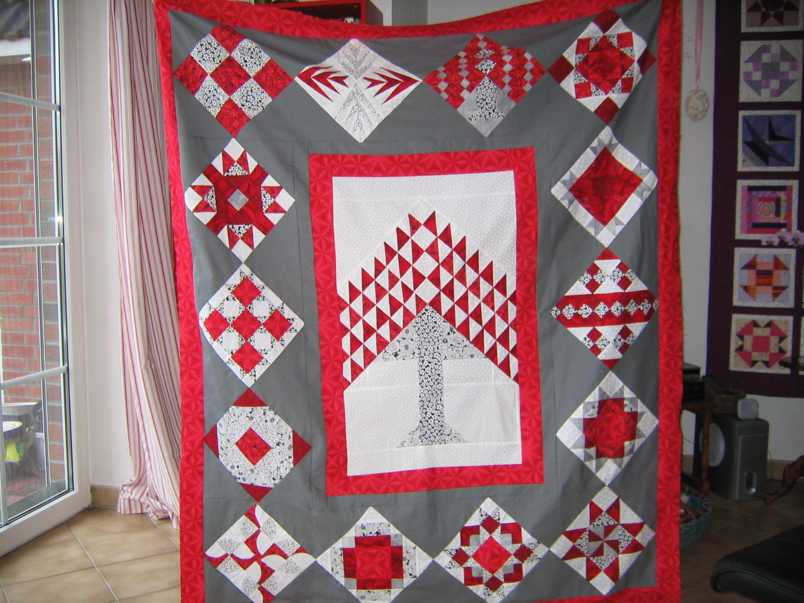 Angie Quilts: Birte's Bible Quilt