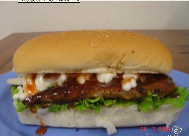 AZEMI BURGER 1MALAYSIA, SG ARA: OBLONG BURGER BEEF