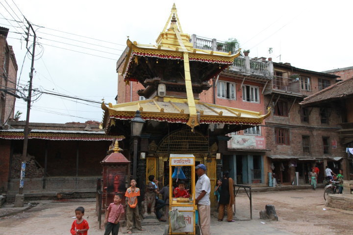 MY NEPALI GALLERY: MAHALAXMI MANDIR OF BHAKTAPUR