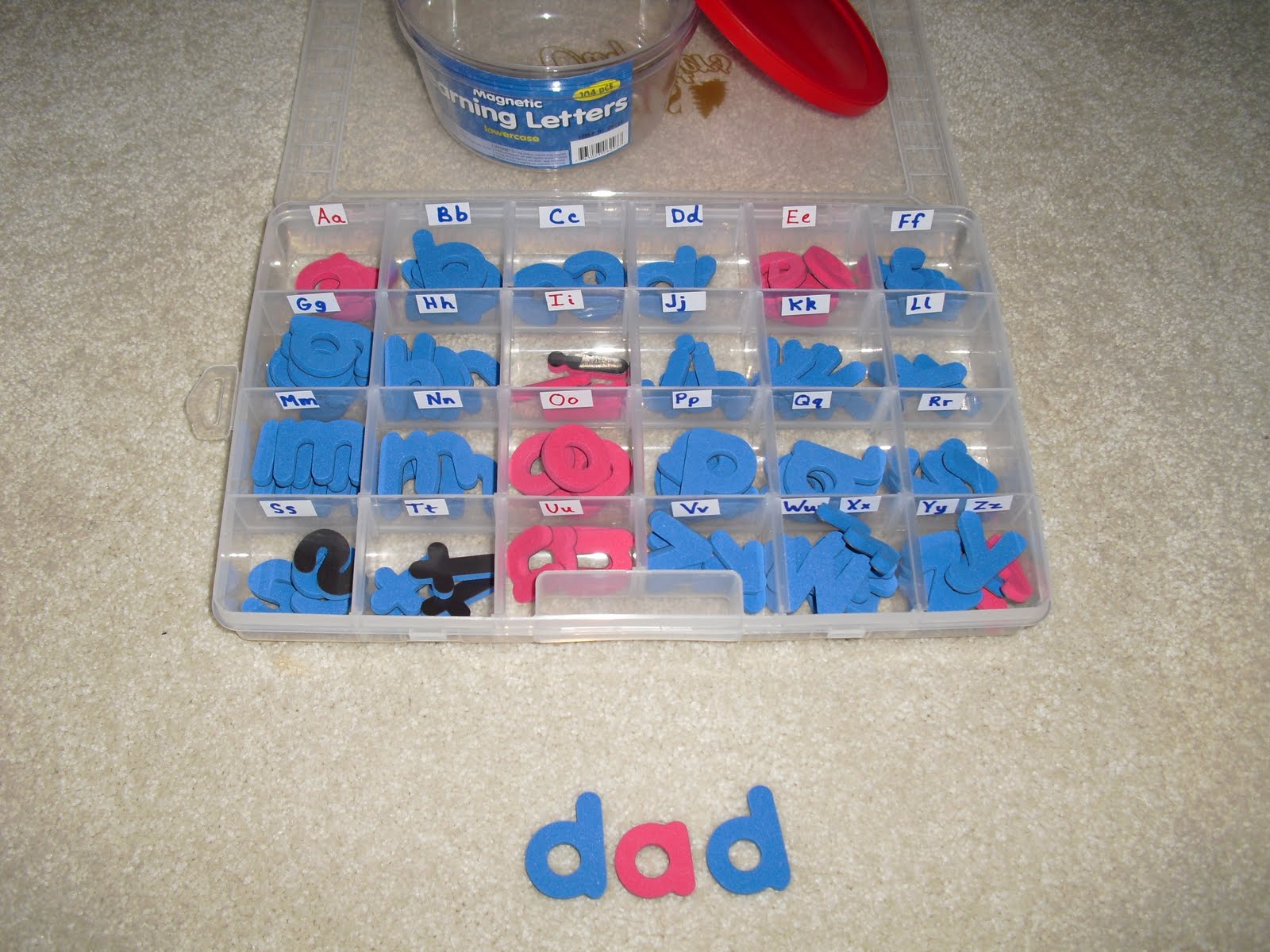 Beginning Reading Help: Magnetic Letters Can Be Organized And Used To ...
