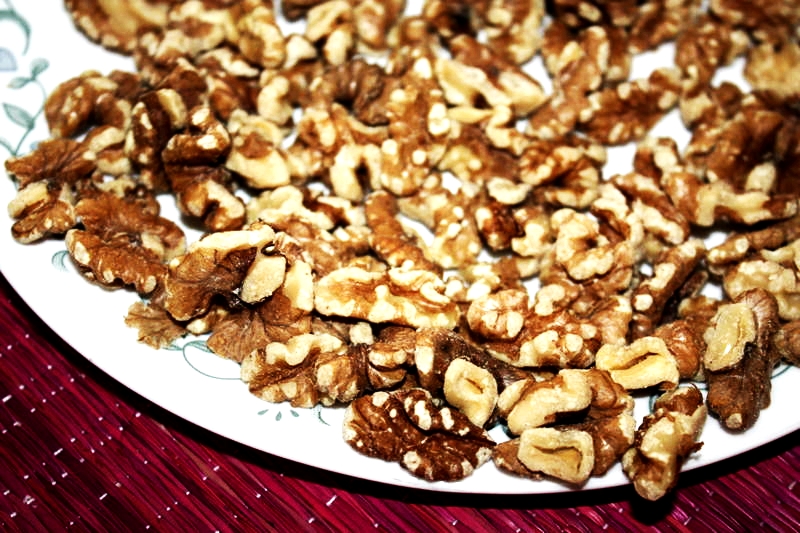 Family Recipe Guide: Almond Rock (Nut rock)