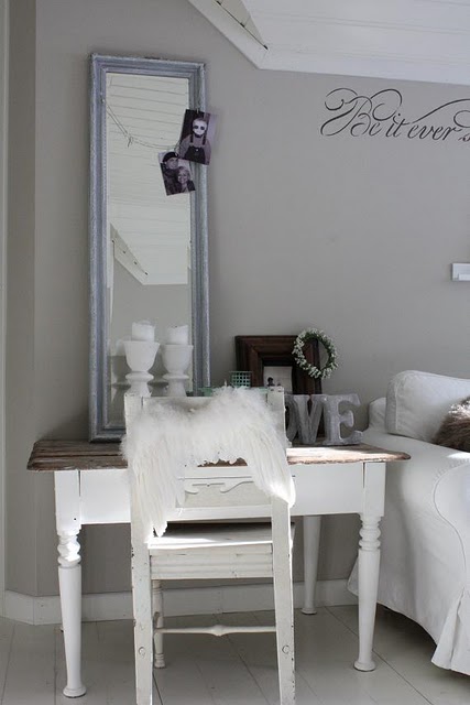 ESTILO RUSTICO: ARMONIA PERFECTA DE COLOR PLOMO Y BLANCO