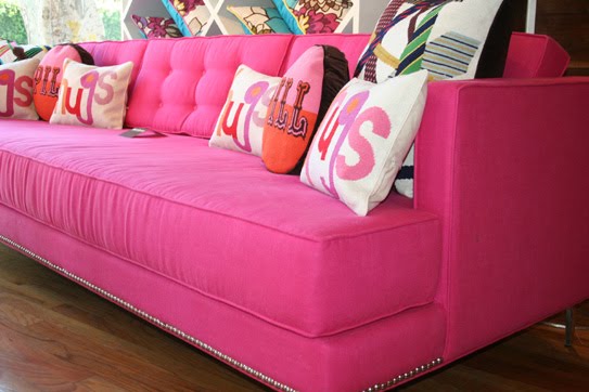 Maridito... ¡QUIERO-UN-SOFÁ-ROSA! | Decoración