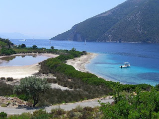 ΤΑΞΙΔΙ ΣΤΟ ΓΑΛΑΖΙΟ: ΤΟ ΜΕΓΑΝΗΣΙ