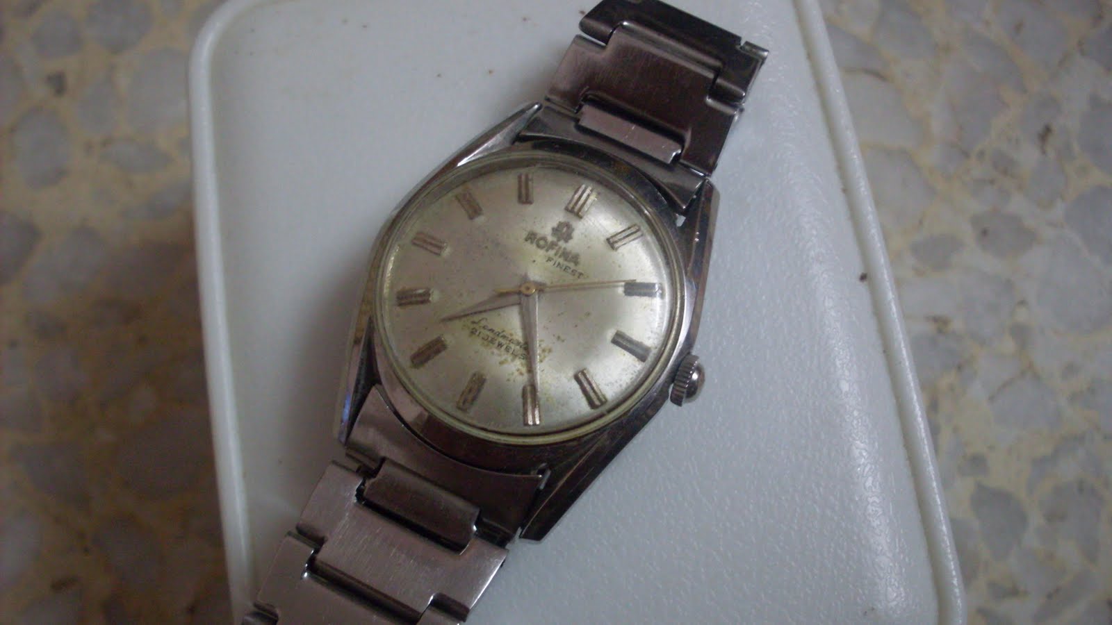 Emerald collection: My old Rofina Watch