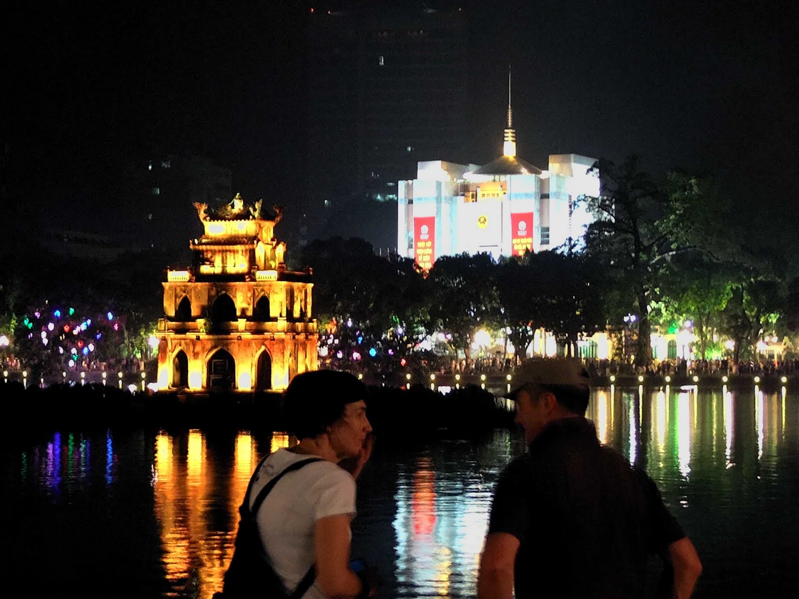 VietNam Travel: Ho Guom - Ha Noi By night