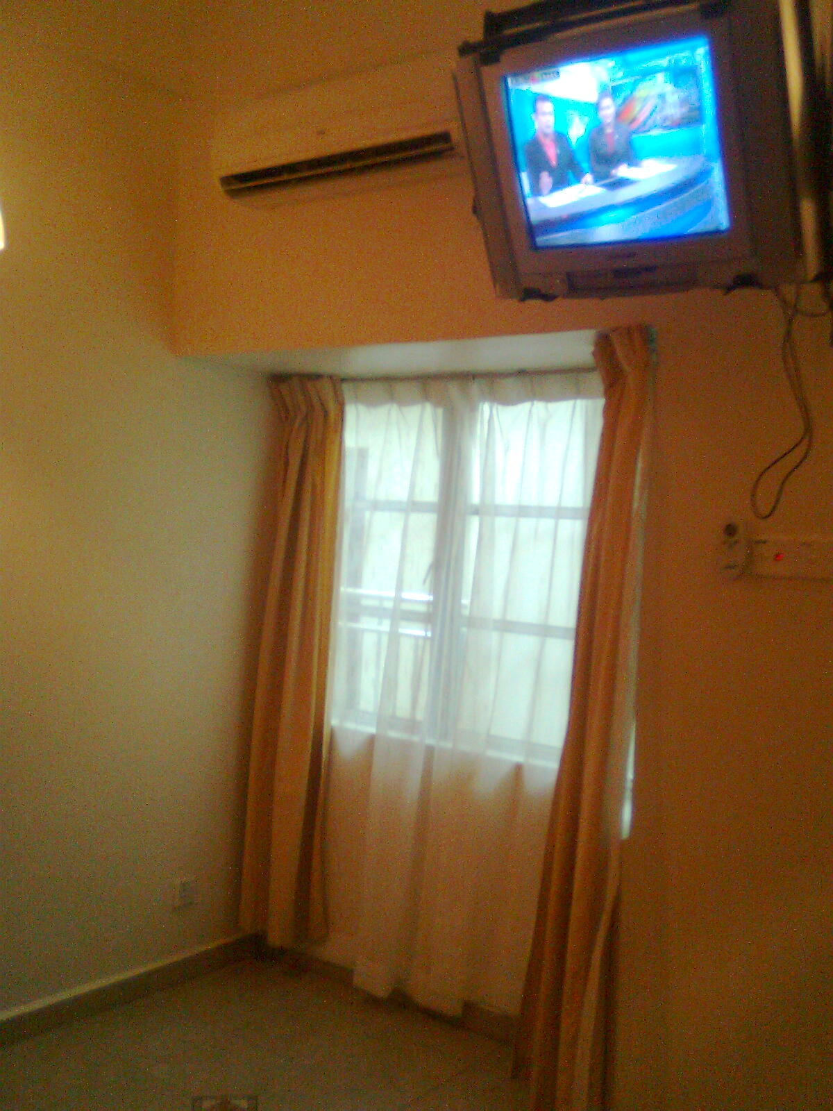 COLOUR OF LIFE: LIFE : HILLTOWNE HOTEL PENGKALAN HULU PERAK [ KROH]