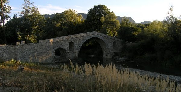 ΤΑΞΙΔΙΑ ΜΕ ΕΝΑΝ ΕΥΡΥΓΩΝΙΟ: ΓΡΕΒΕΝΑ