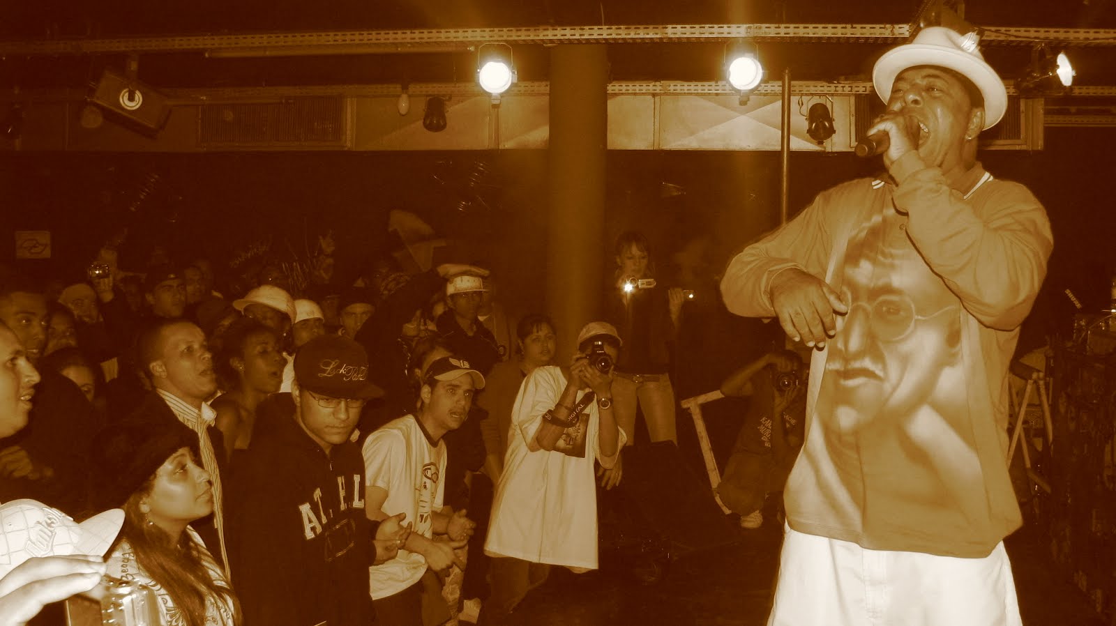 Origens Hip Hop: Fotos do show com GOG no Projeto Origens