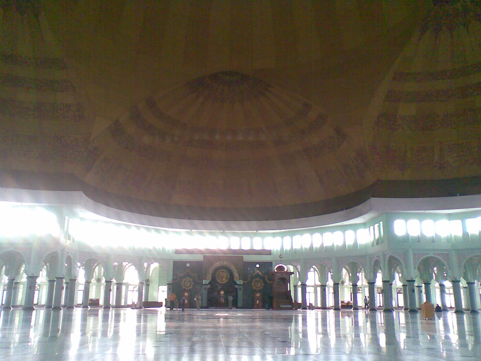 NUANSA SURAU: Masjid Al Azom Tangerang
