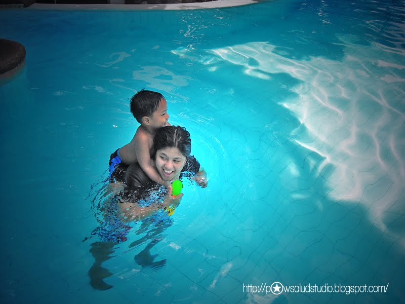 Pow Salud Studio: JPMC Team Building: Swimming pool pics