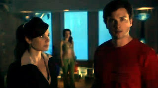 Batgirl - Mera - Batwoman: Smallville Welcomes Mera