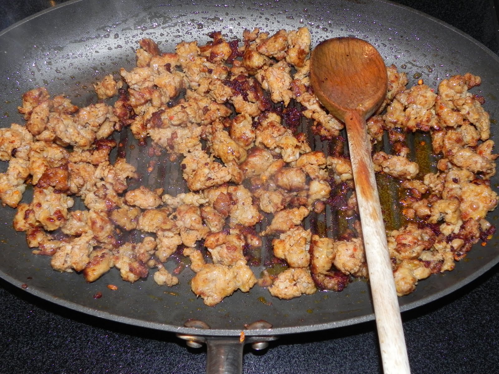 Farrah's Food Adventures: Spicy Sausage Stuffing
