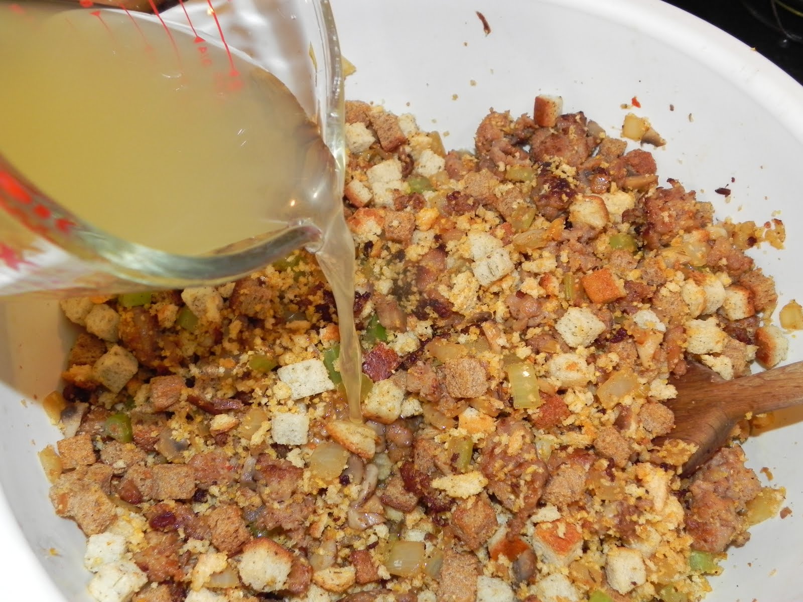Farrah's Food Adventures: Spicy Sausage Stuffing