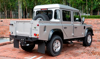 Land Rover Defender: novembro 2010