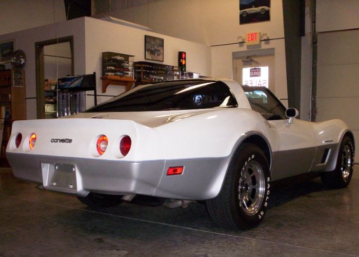 Corvette North Owners: Corvette "Two Tone"