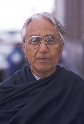 Mayèutica y Teología: Adiós a Raimón Panikar: el Maestro del Diálogo.