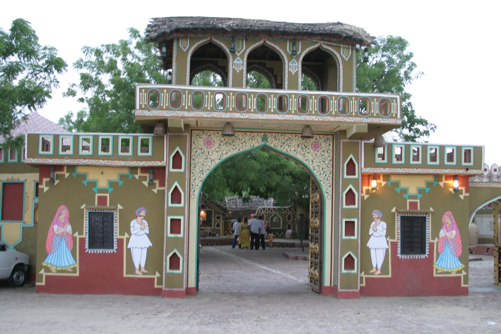 Parulsart: Chokhi Dhani-An Ethnic Village Resort