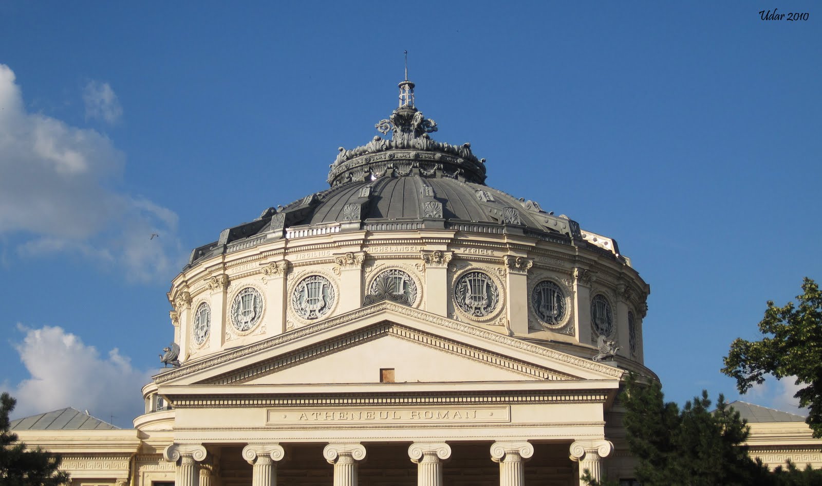 4Architecture: Ateneul Roman