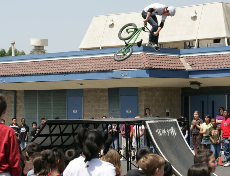 bmx bikes >> bmx freestyle bikes | bmx racing bikes