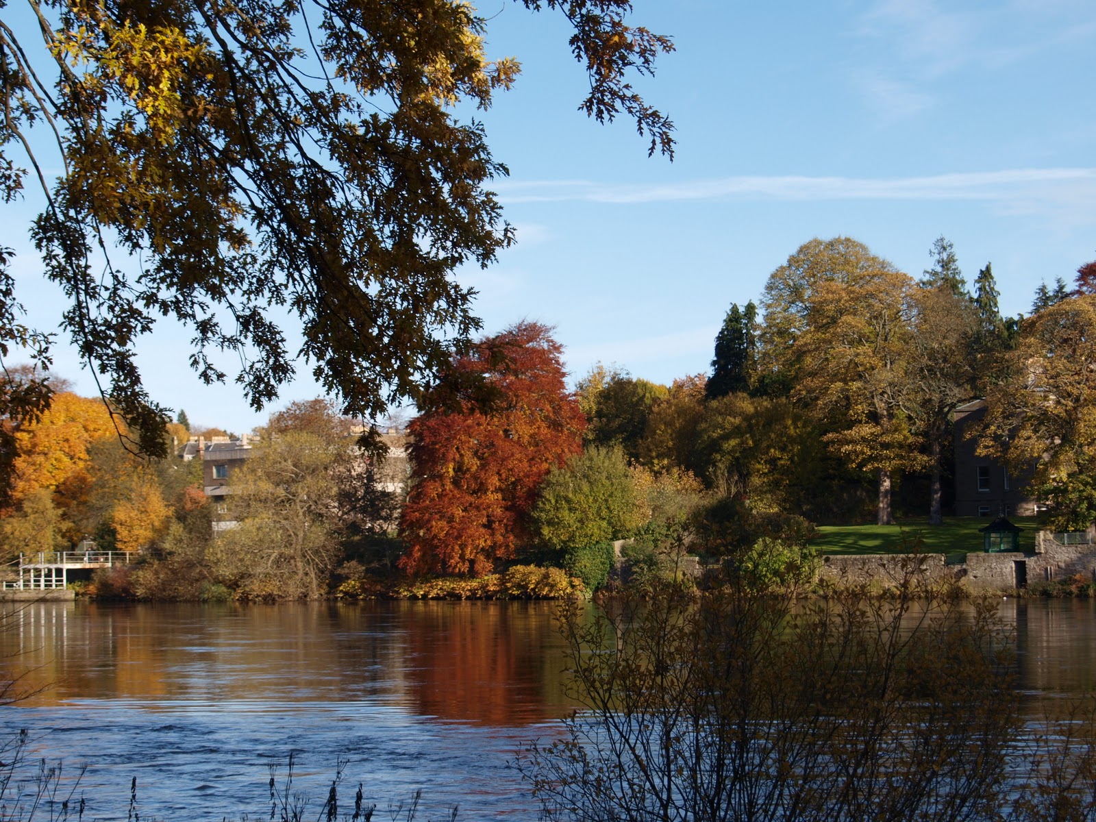 Beag air Bheag: Autumn in Perth