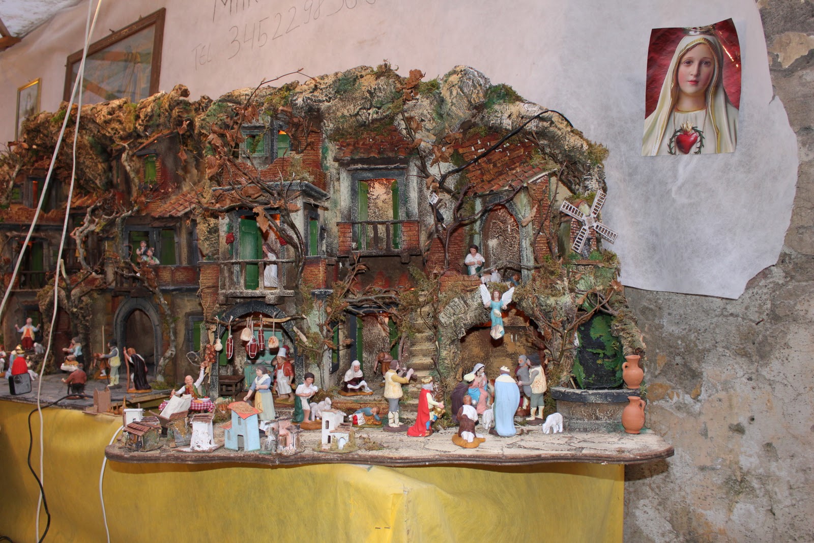 When in Naples...: Christmas Alley