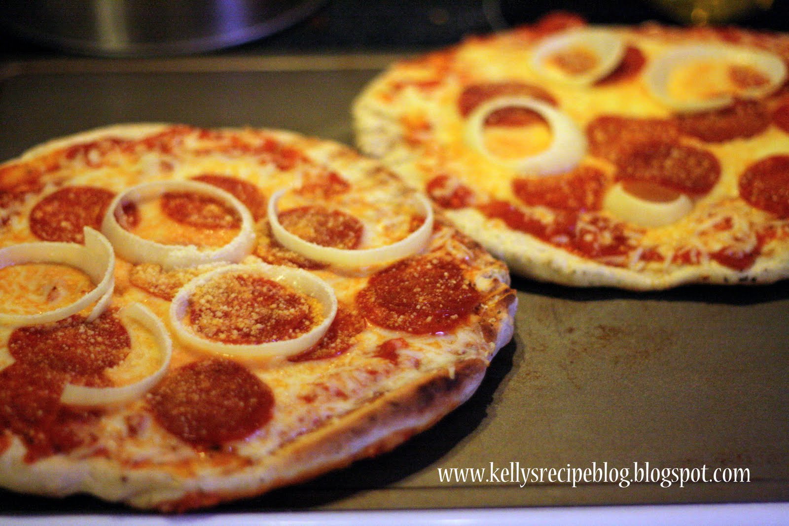Kelly's Favorite Recipes: Homemade Grilled Pizza