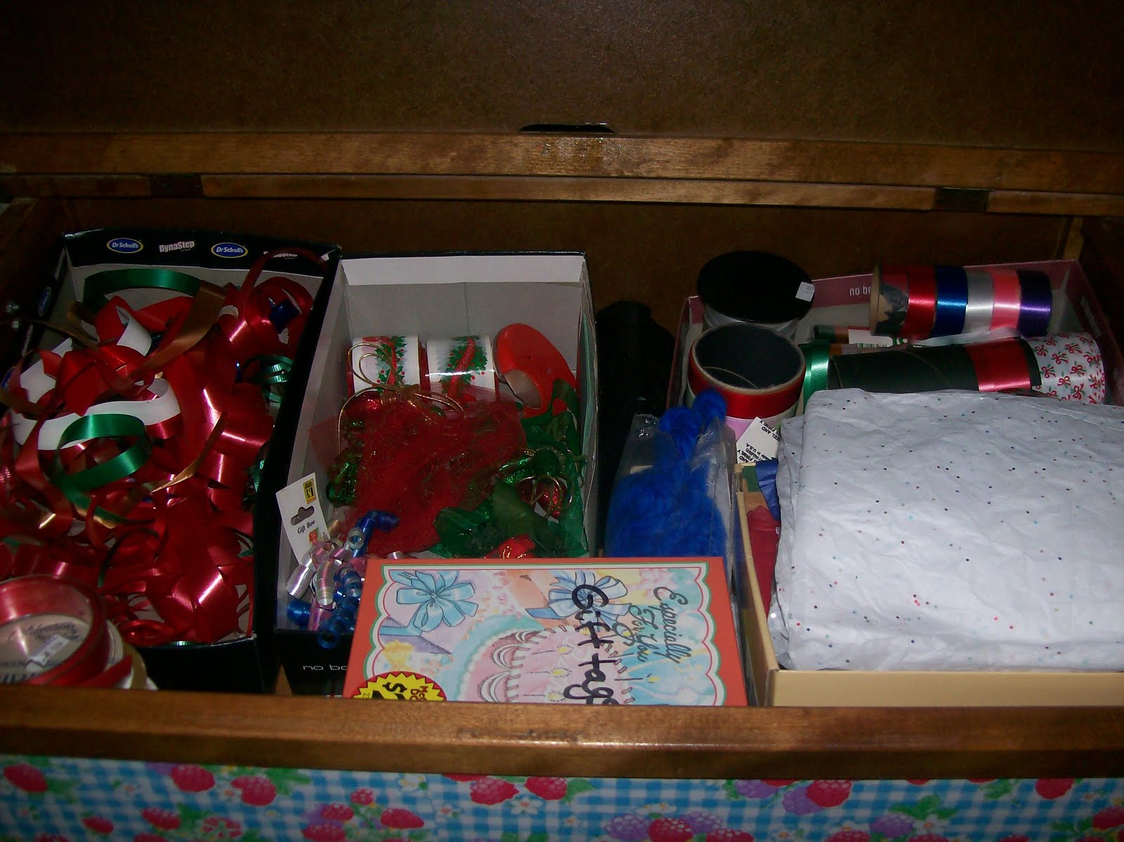 A Welcoming Heart: Gift Wrapping Center: Part 1