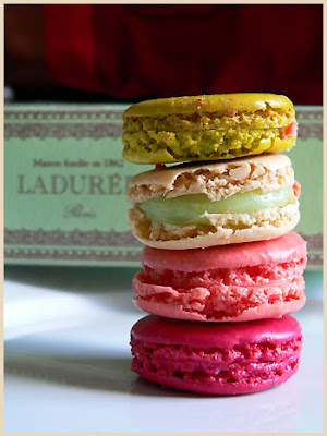 Fashion Gossip: Ladurée opens its doors in DUBAI MALL!!!