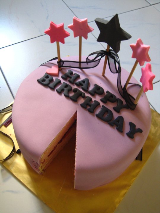 BITE ME!: Interesting Cakes