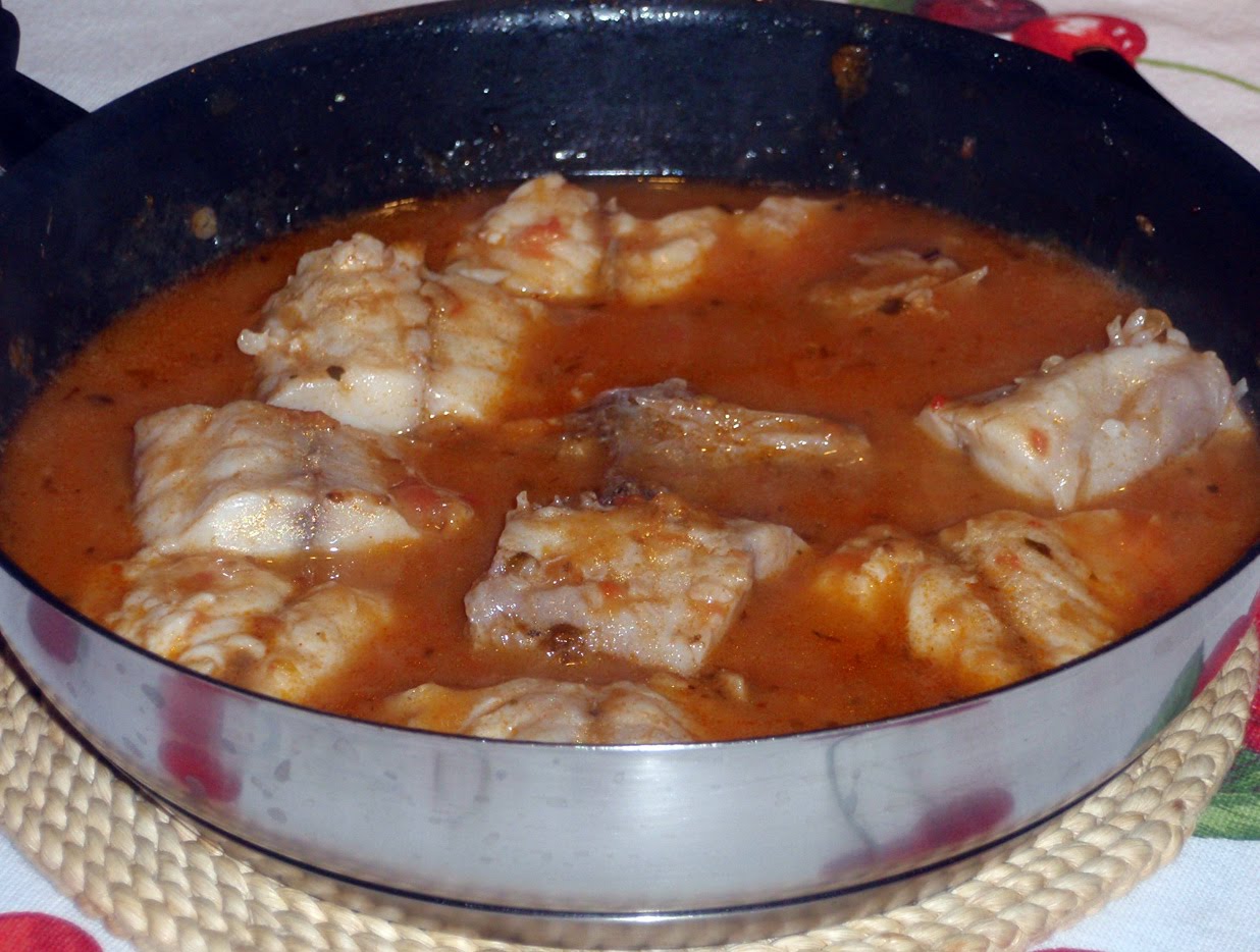 CHICHARRO O JUREL EN SALSA