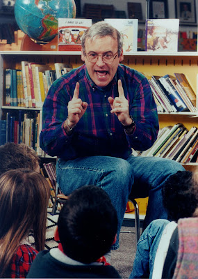 Robert Munsch at emaze Presentation