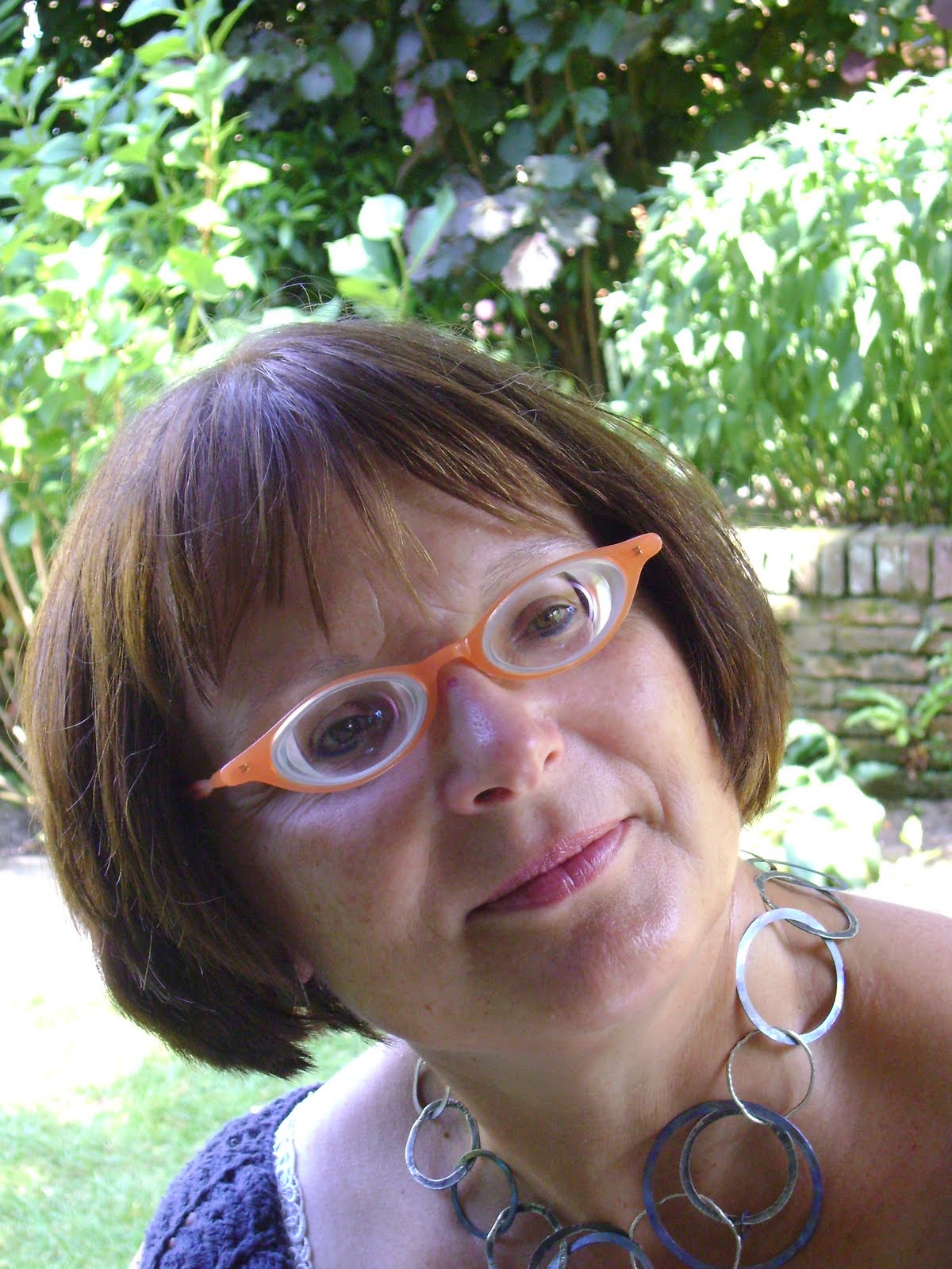 Ladies behind crystal veil: Nanda 132