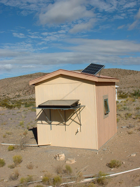 CASA LOMA: Solar Water Shack