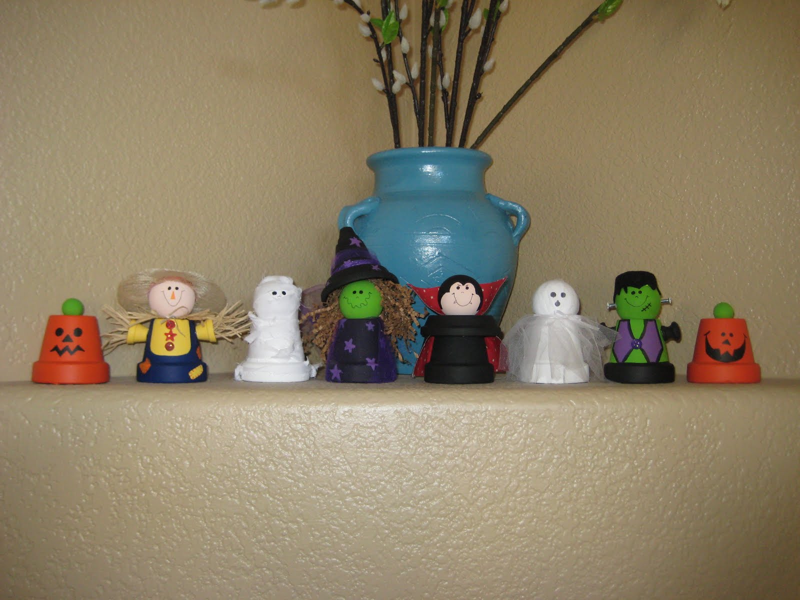 Leslie's Latest Creations: Clay Pot Halloween Characters