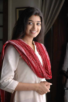 Kollywood Movie News: Anantha Purathu Veedu Movie Photos