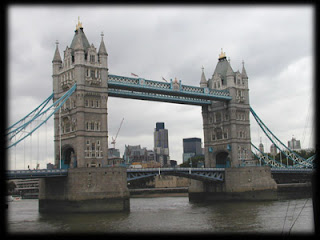 HISTORIC LOCATION: London bridge