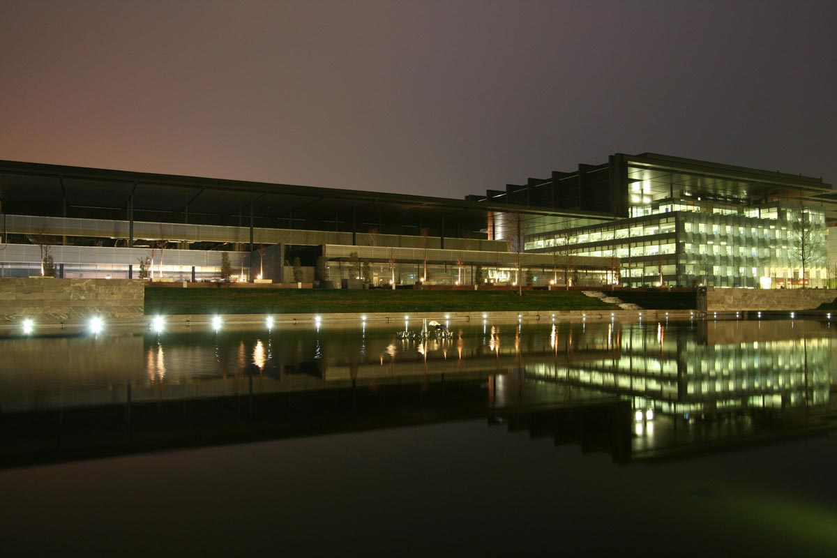 ARQUITECTURA ESPECTACULAR: CIUDAD DE TELEFONICA