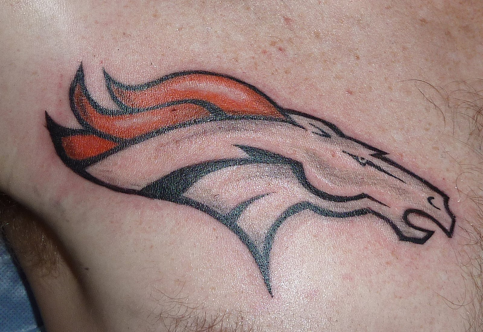 P1010850.JPG (1600×1101) | Denver broncos tattoo, Denver broncos, Tattoos